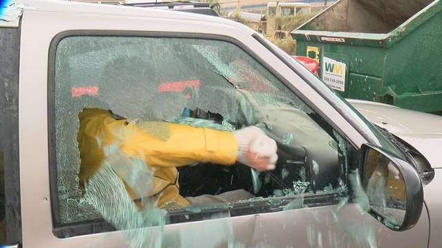 Smash that glass--and live - KGUN9.com