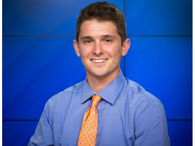 Max Darrow from KGUN 9 news : r/LadyBoners