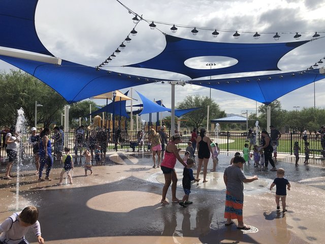 New splash pad opens at Silverbell Park - KGUN9.com